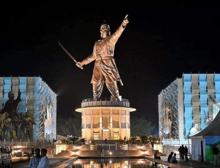 PM unveils the tallest statue of Lachit Borphukan in Jorhat Assam ...